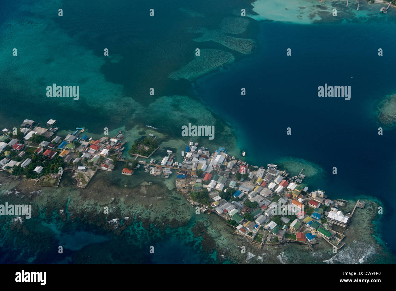Aerial view of an island, Bay Islands, Honduras Stock Photo - Alamy