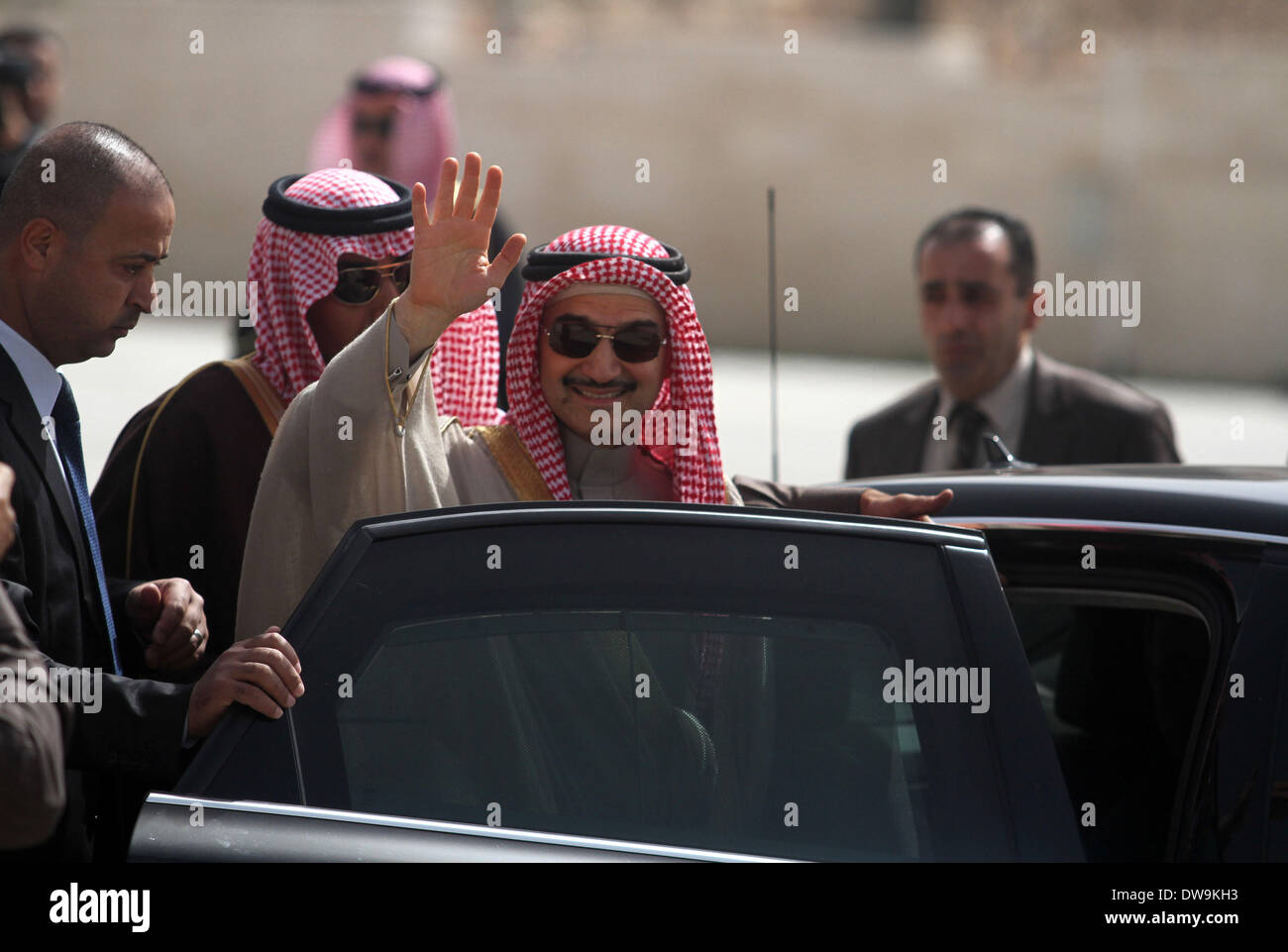 Saudi prince walid bin talal hi-res stock photography and images - Alamy