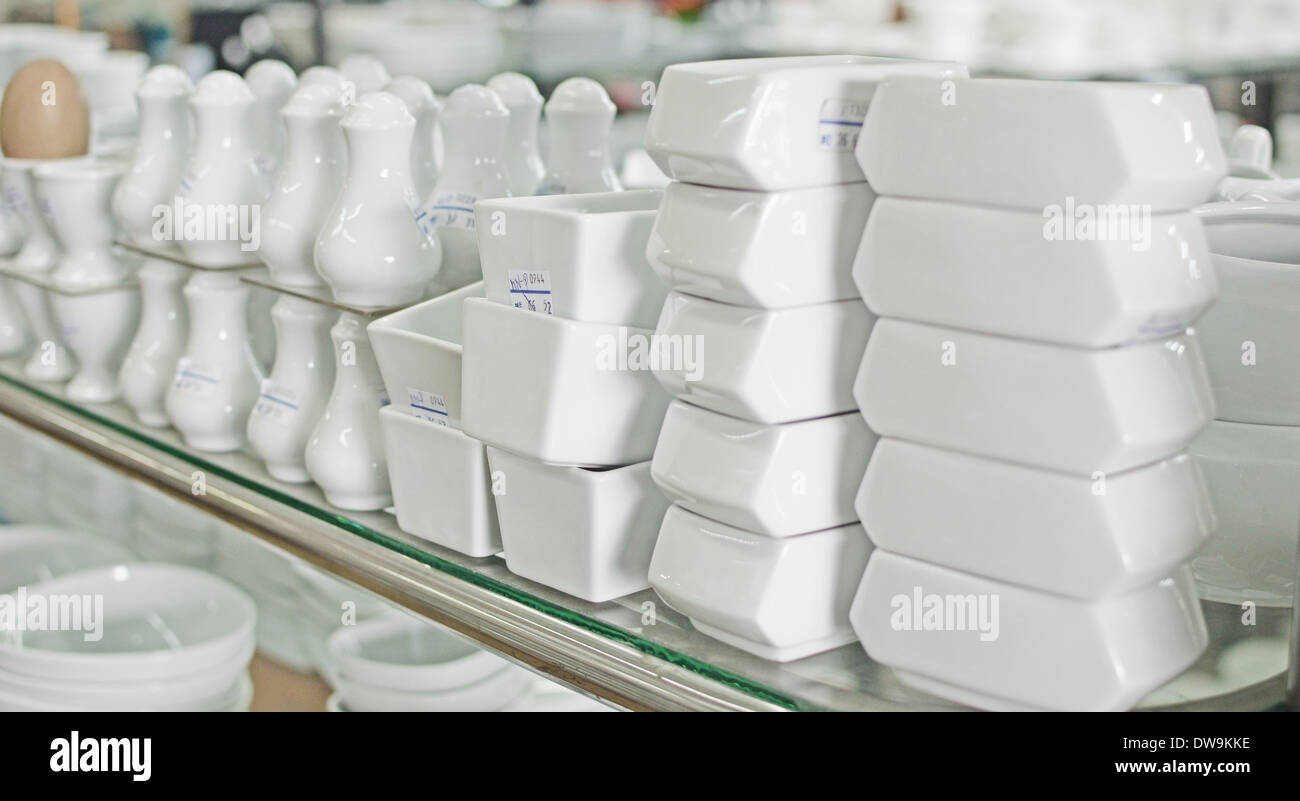 kitchen utensil shop Stock Photo - Alamy