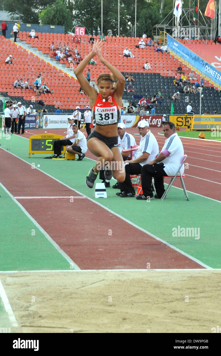 Female triple jump hi-res stock photography and images - Alamy