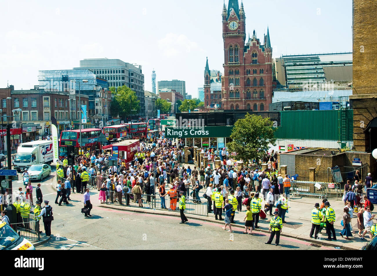 Bombing 7 july london hi-res stock photography and images - Alamy