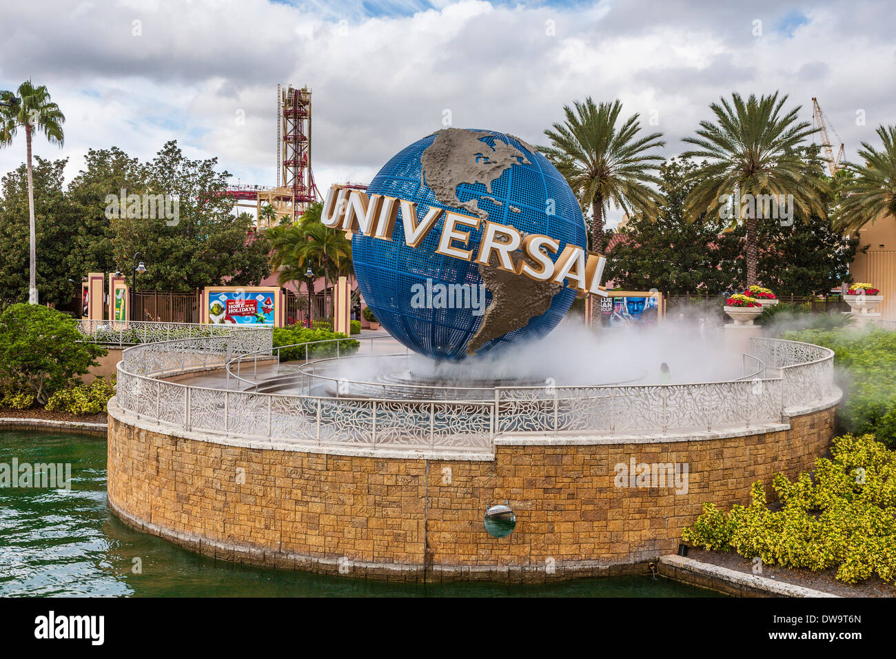 Globe fountain universal studios hi-res stock photography and images ...