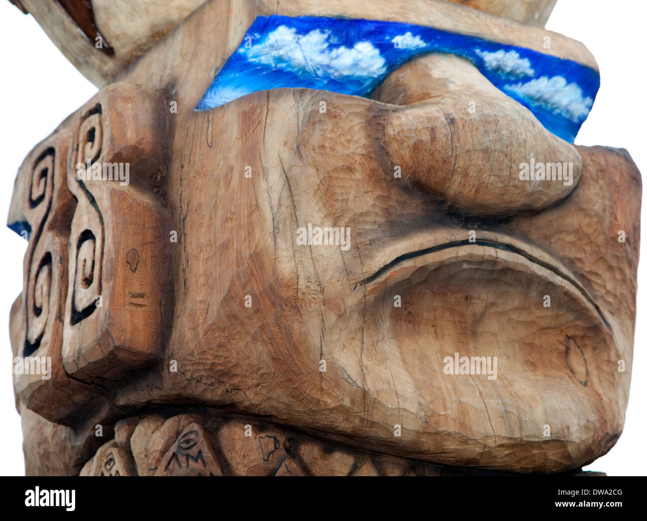 Carved wooden totem pole in Peckham, South London by local artist ...