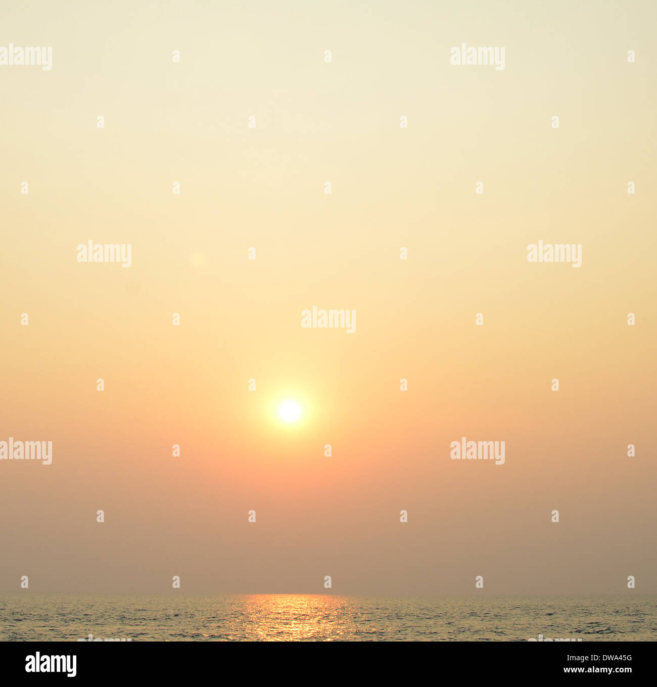 Beauty of sunset hi-res stock photography and images - Alamy