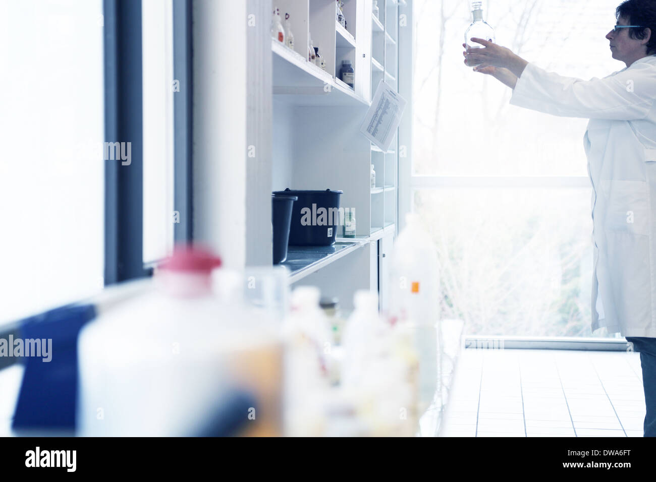 Chemistry lab tools hi-res stock photography and images - Alamy