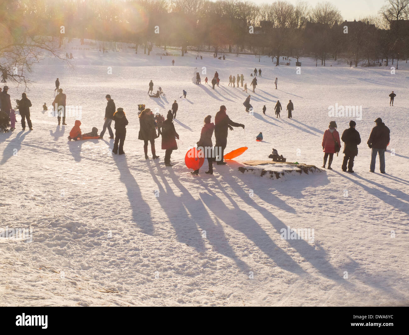 Sledding sleds hi-res stock photography and images - Alamy