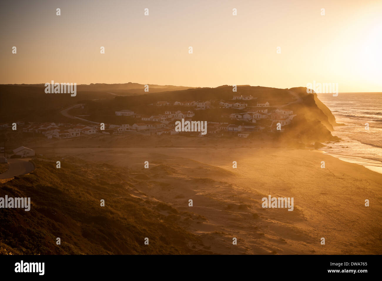 Beautiful tranquil shot sunset hi-res stock photography and images - Alamy