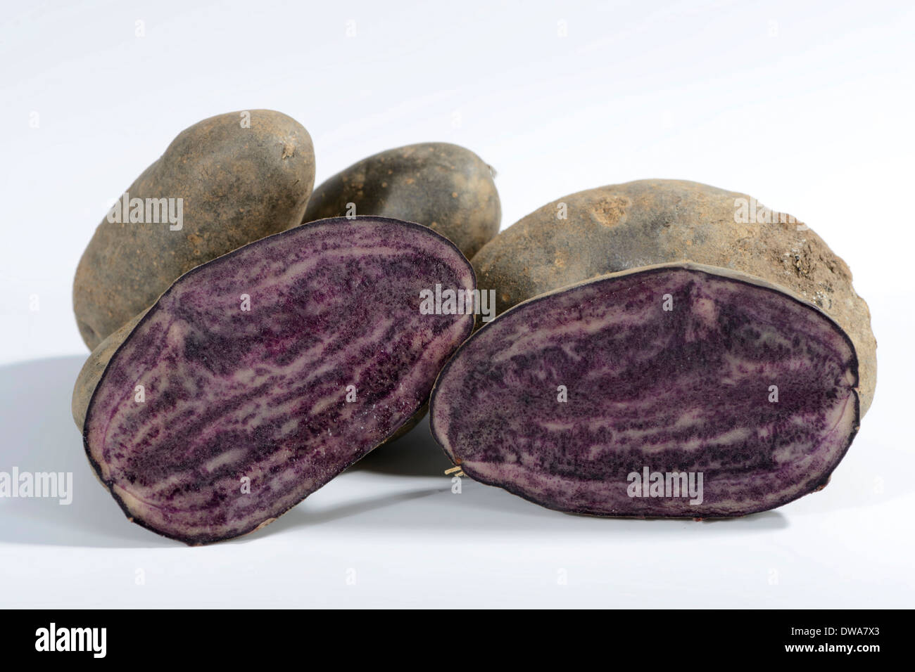 Violetta potatoes hi-res stock photography and images - Alamy