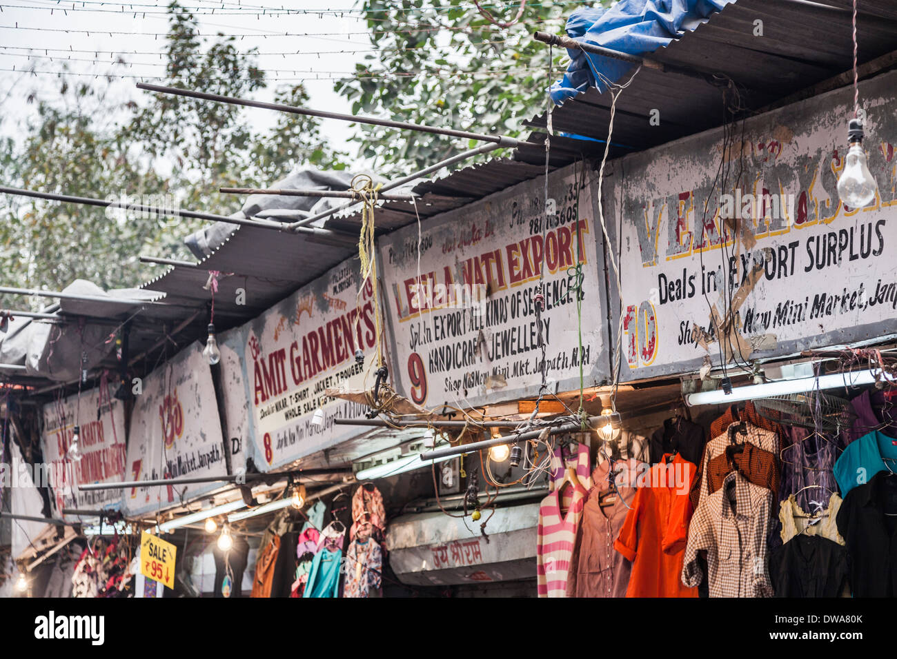India stall signs hi-res stock photography and images - Alamy