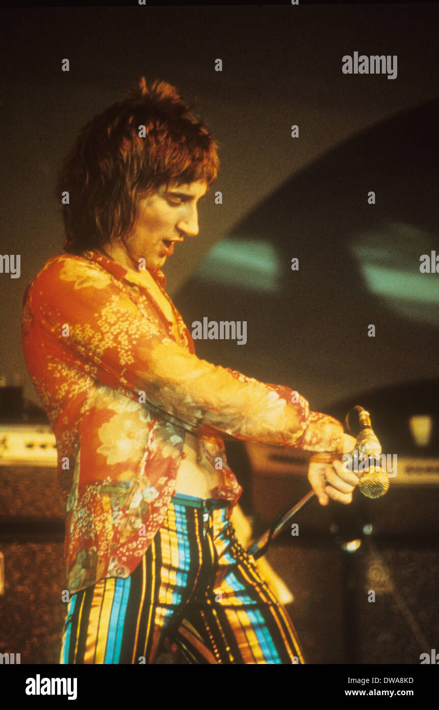 THE FACES UK rock group with Rod Stewart about 1974. Photo Van Houten ...