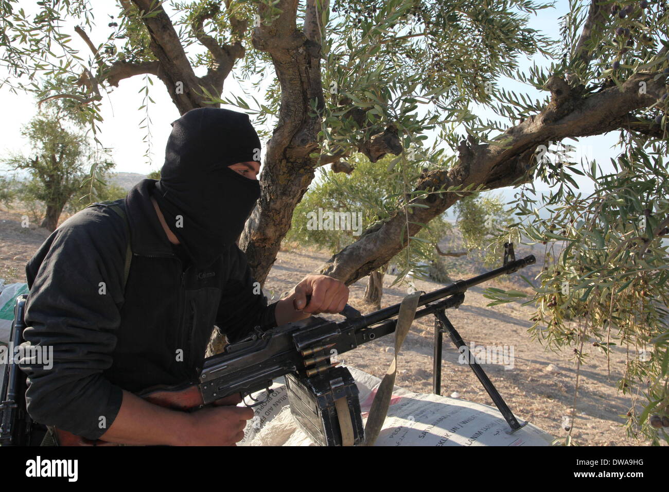Jabhat al nusra fighter hi-res stock photography and images - Alamy
