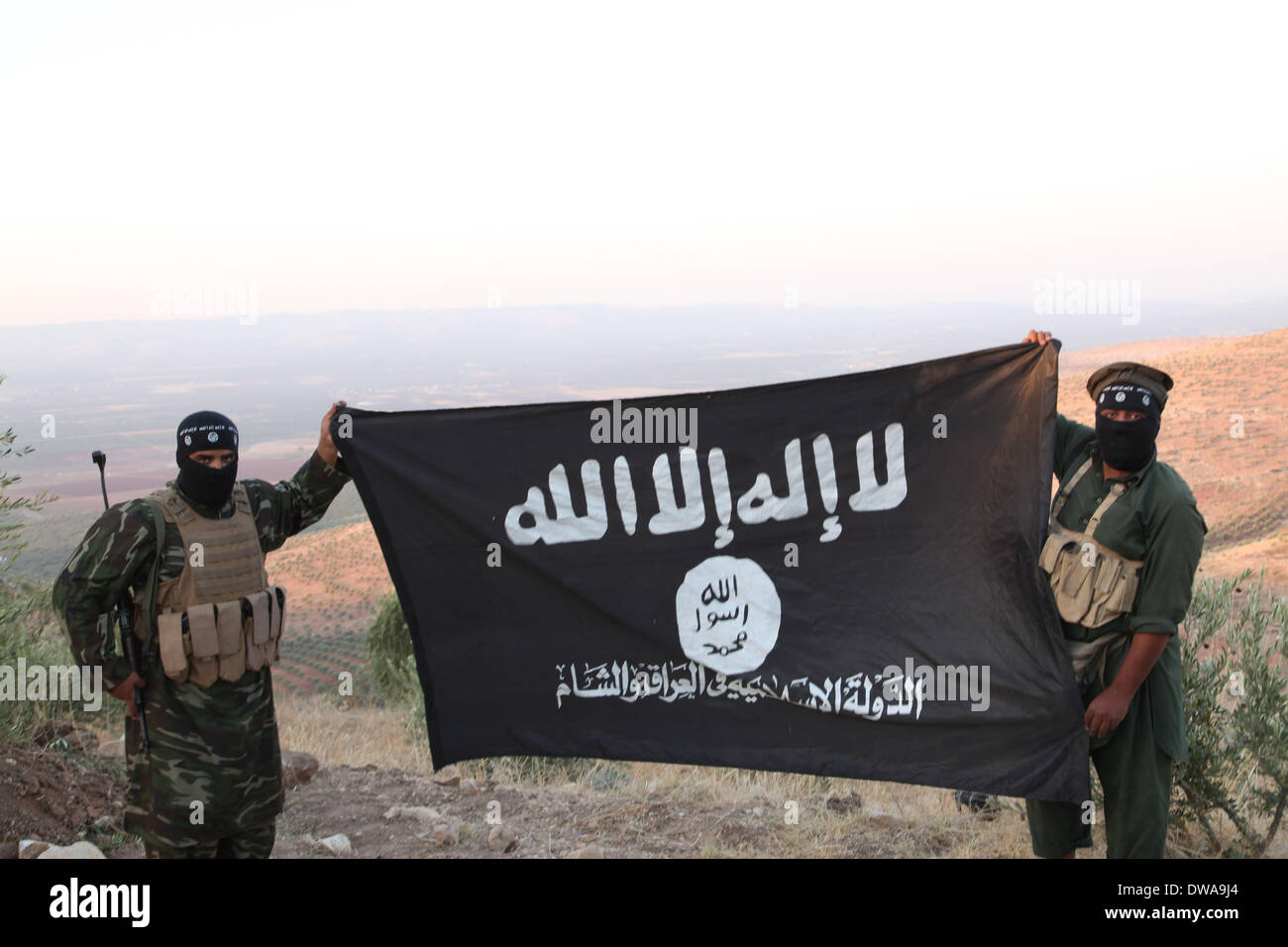 Islamic state flag hi-res stock photography and images - Alamy