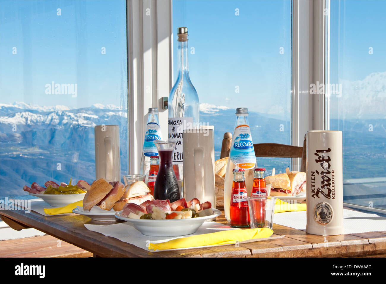 Rifugio gingerino hi-res stock photography and images - Alamy