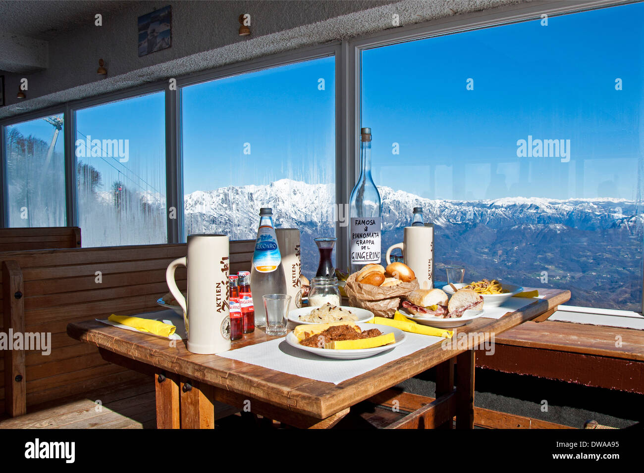 Rifugio gingerino hi-res stock photography and images - Alamy