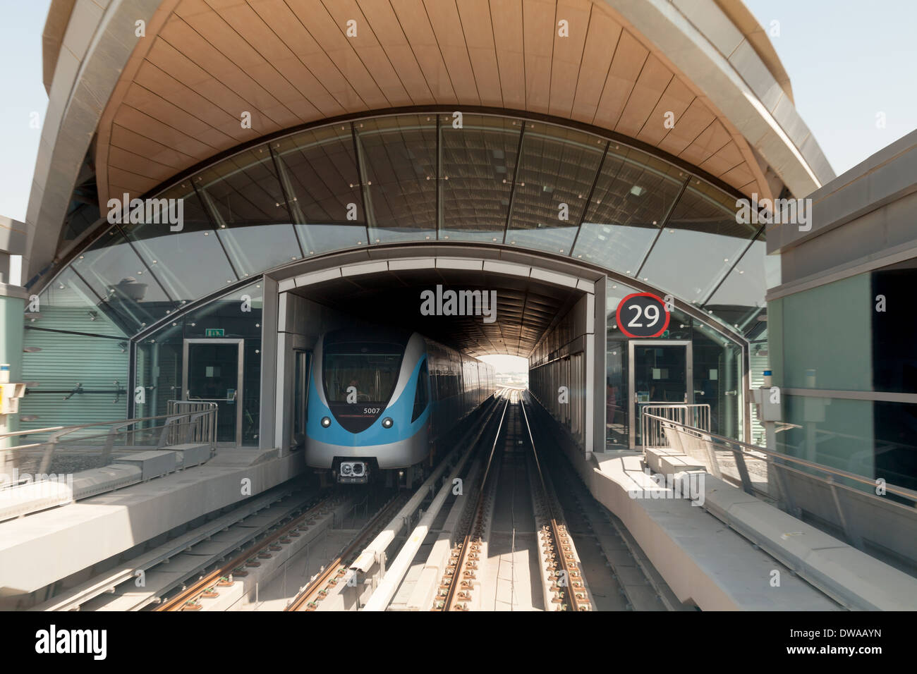 Public transport system dubai hi-res stock photography and images - Alamy