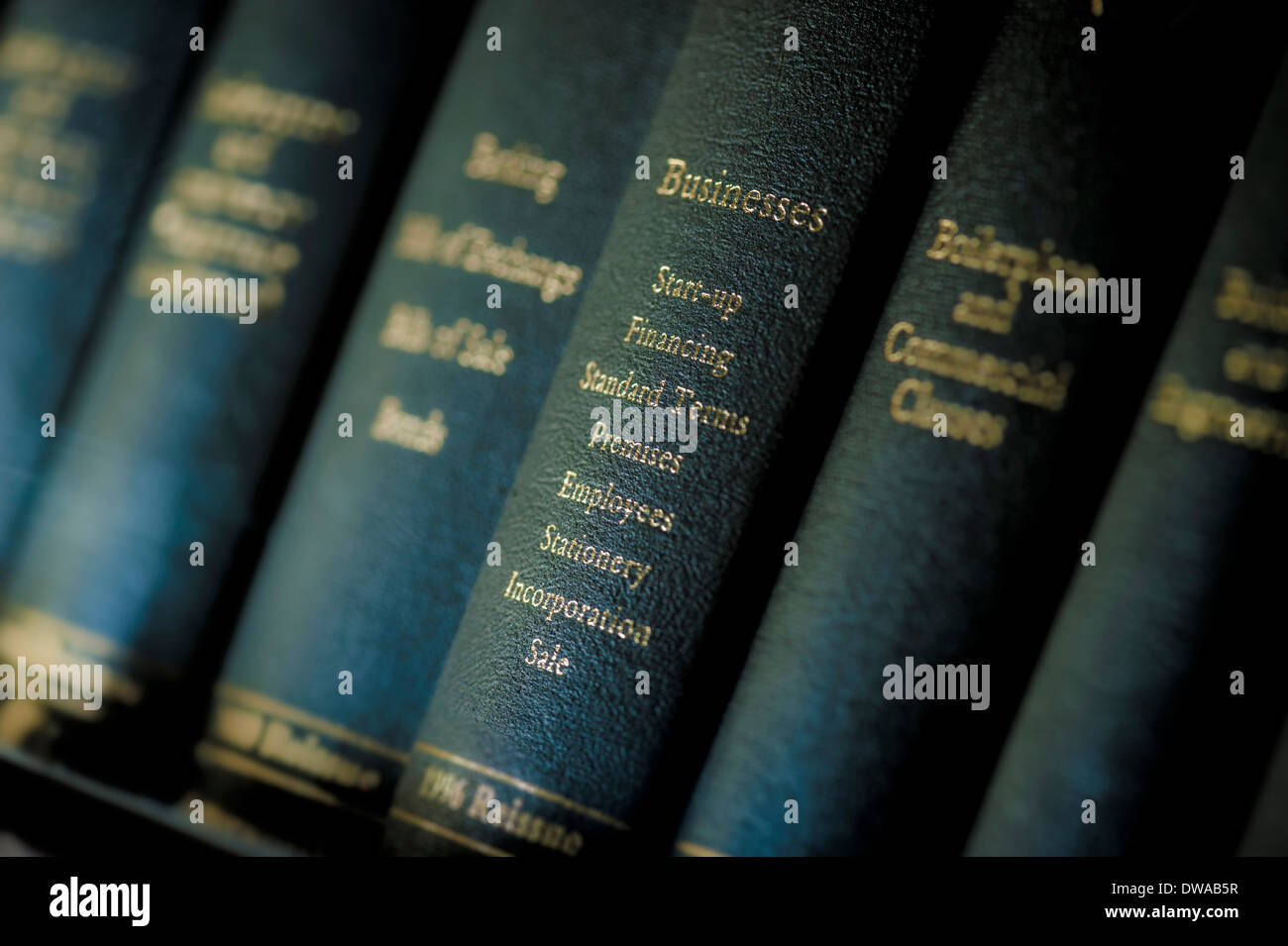 Leather bound books hi-res stock photography and images - Alamy
