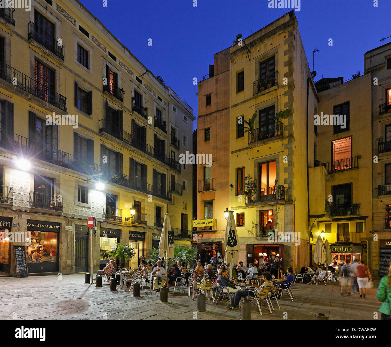 Plaza katalonien hi-res stock photography and images - Alamy