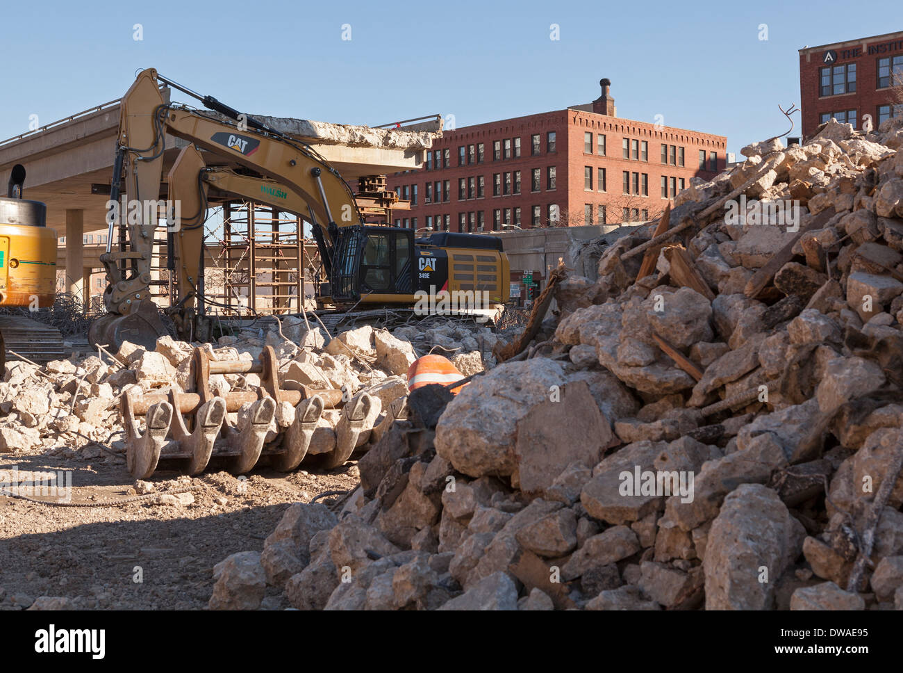 Backhoe rocks hi-res stock photography and images - Alamy