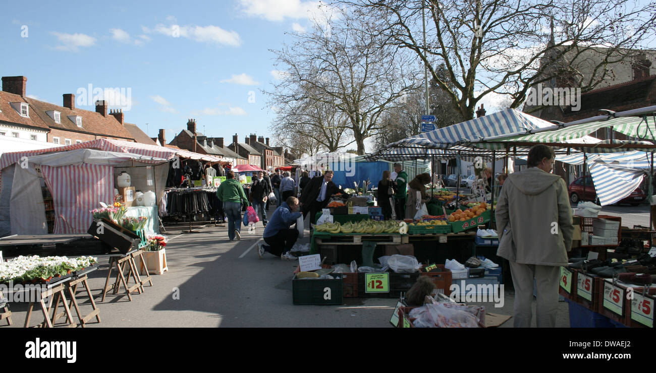 Thame oxfordshire market hi-res stock photography and images - Alamy