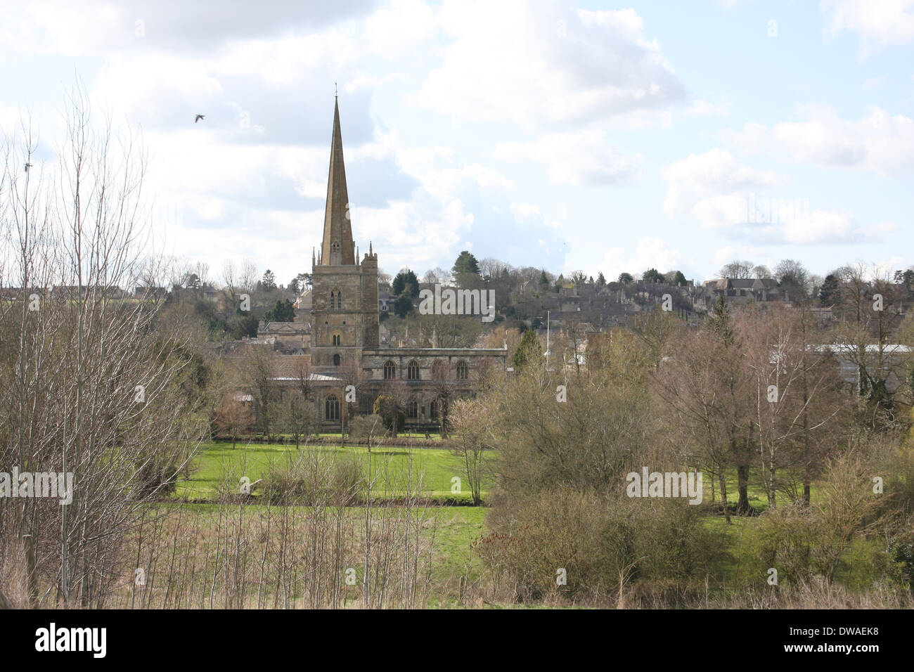 Cotswolds burford trees hi-res stock photography and images - Alamy