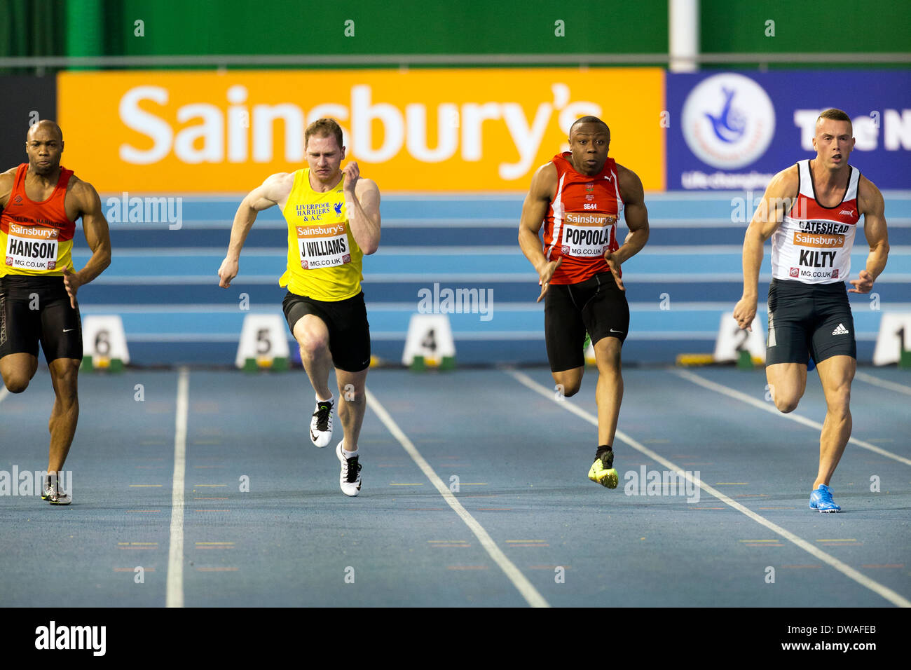 60 meter sprinters hi-res stock photography and images - Alamy