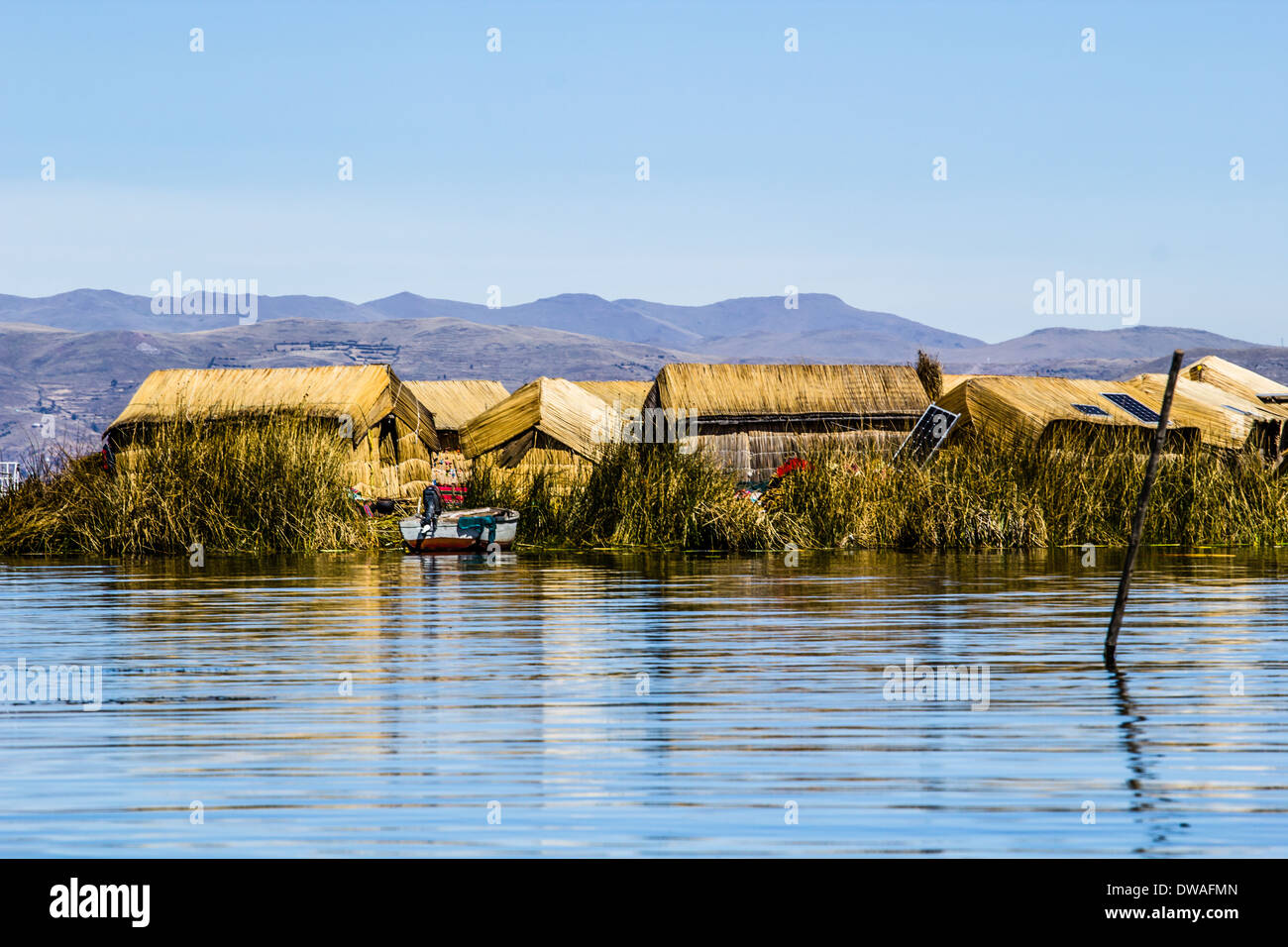 Uros Floating Islands, Lake Titicaca, Peru Stock Photo - Alamy