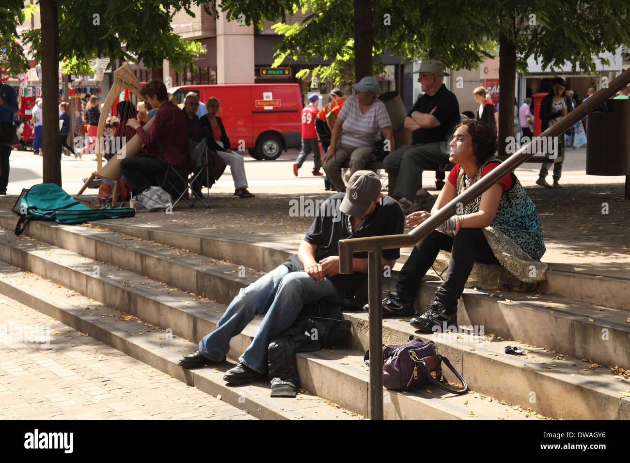 Oxford's busy Bond Square, UK Stock Photo - Alamy