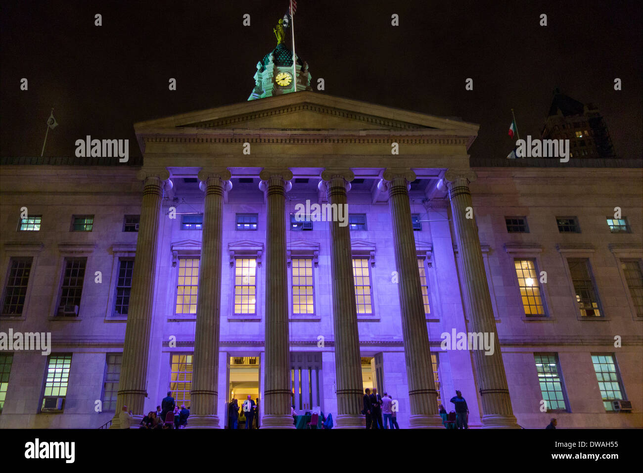 Brooklyn borough hall in new york hi-res stock photography and images ...