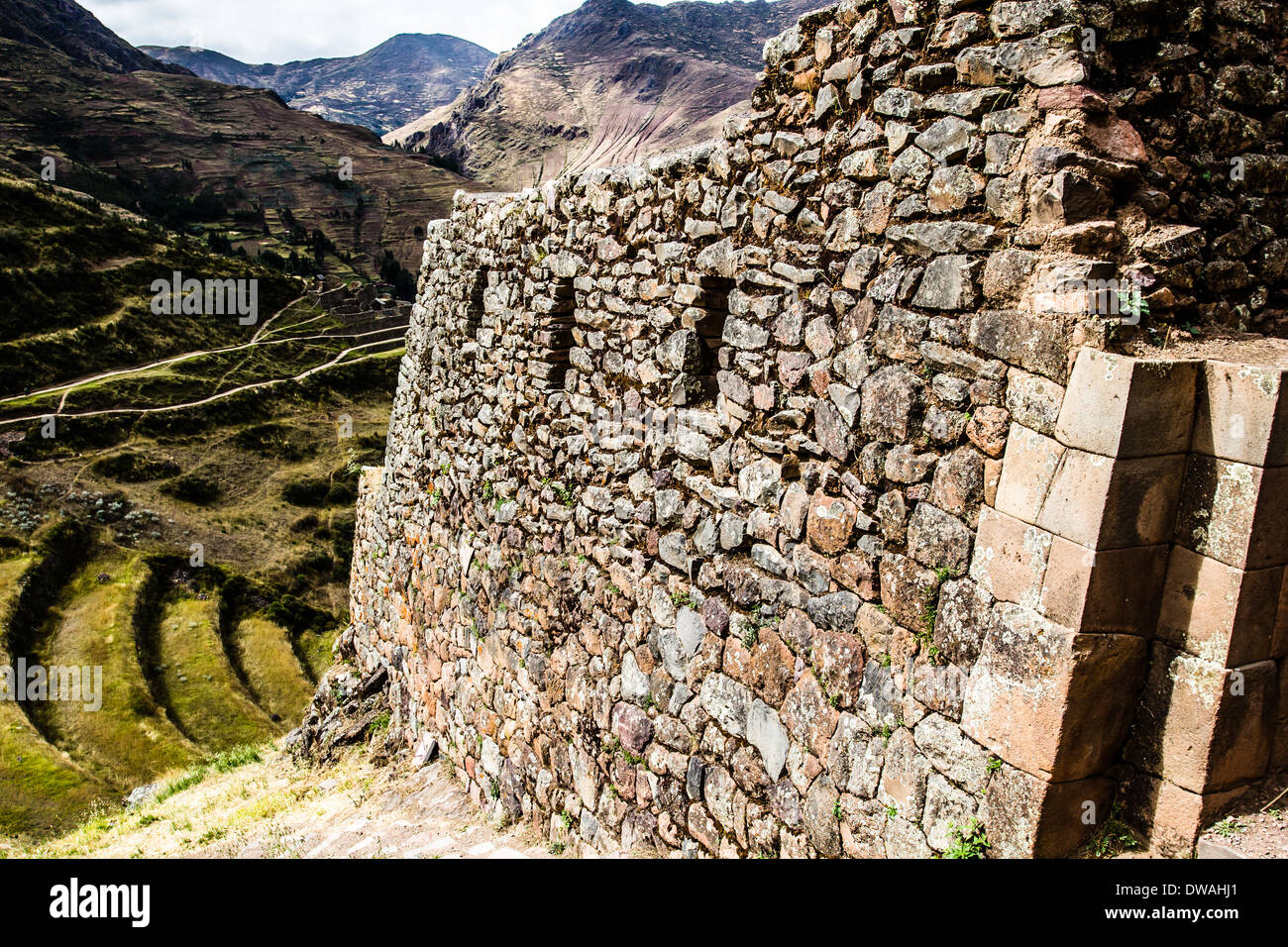 Pisaq inca ruins hi-res stock photography and images - Alamy