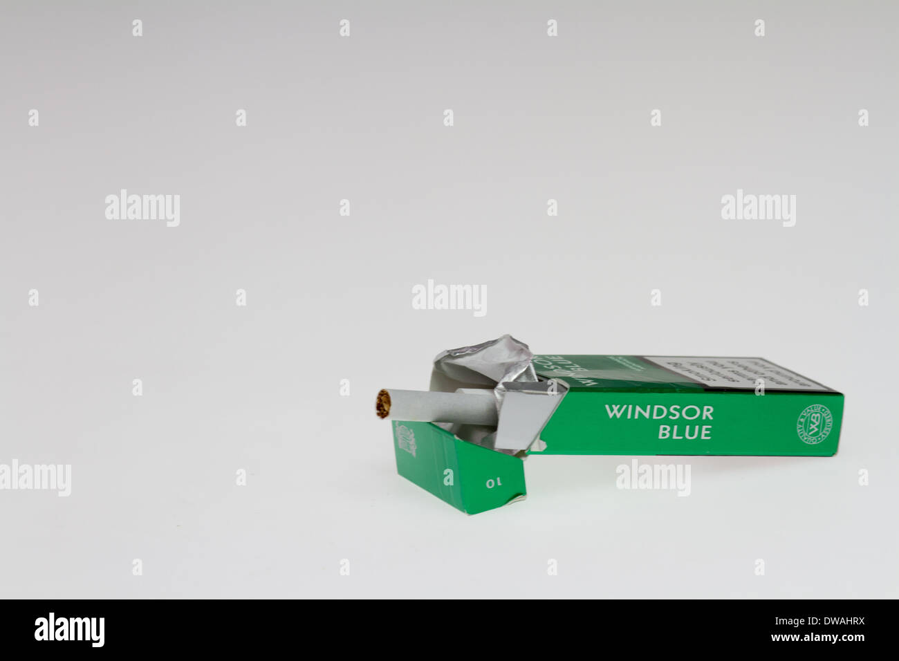 Windsor Blue Cigarettes Stock Photo - Alamy