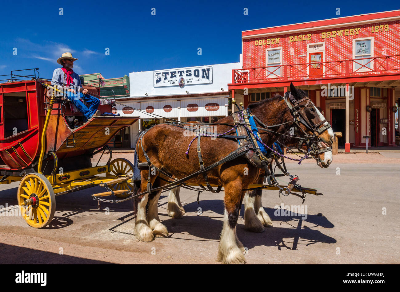 19th century horse drawn stagecoach hi-res stock photography and images ...