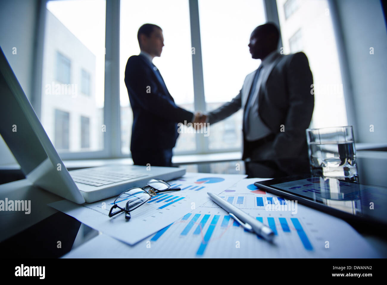 Partnership briefing hi-res stock photography and images - Alamy