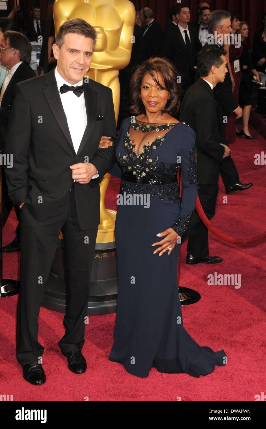 Alfre woodard and husband hi-res stock photography and images - Alamy