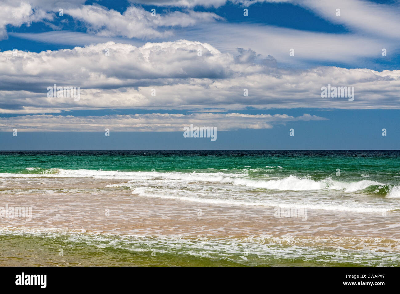 Shoreline vistas hi-res stock photography and images - Alamy