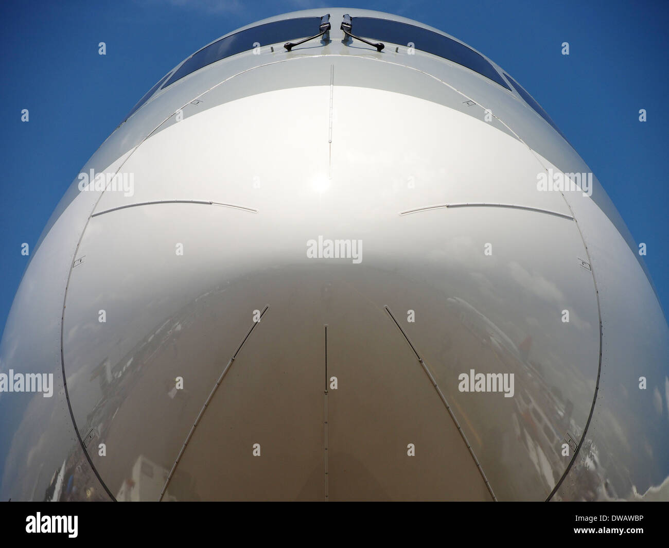 Zoom in nose of Qatar Airways' Boeing 787 Dreamliner at the 2014 ...