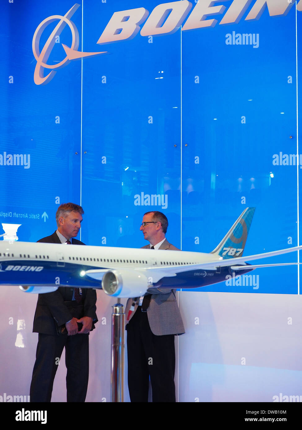 Boeing booth hi-res stock photography and images - Alamy