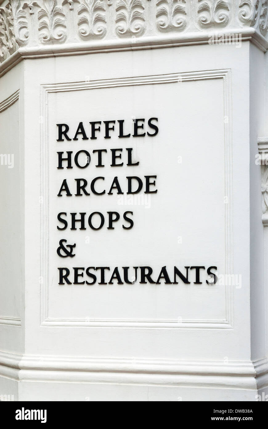 Raffles hotel sign singapore hi-res stock photography and images - Alamy