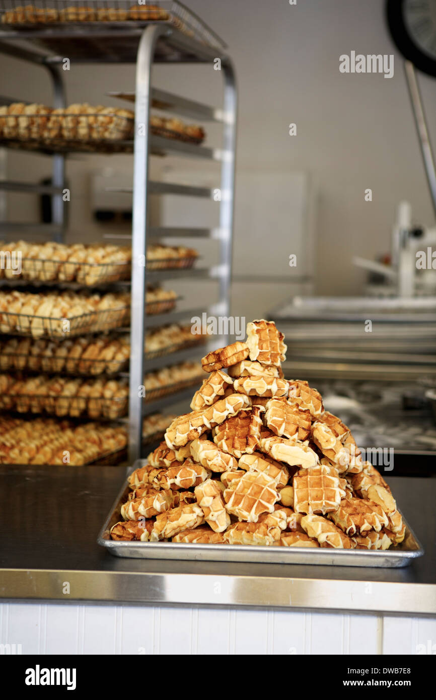 Baking trolley hi-res stock photography and images - Alamy