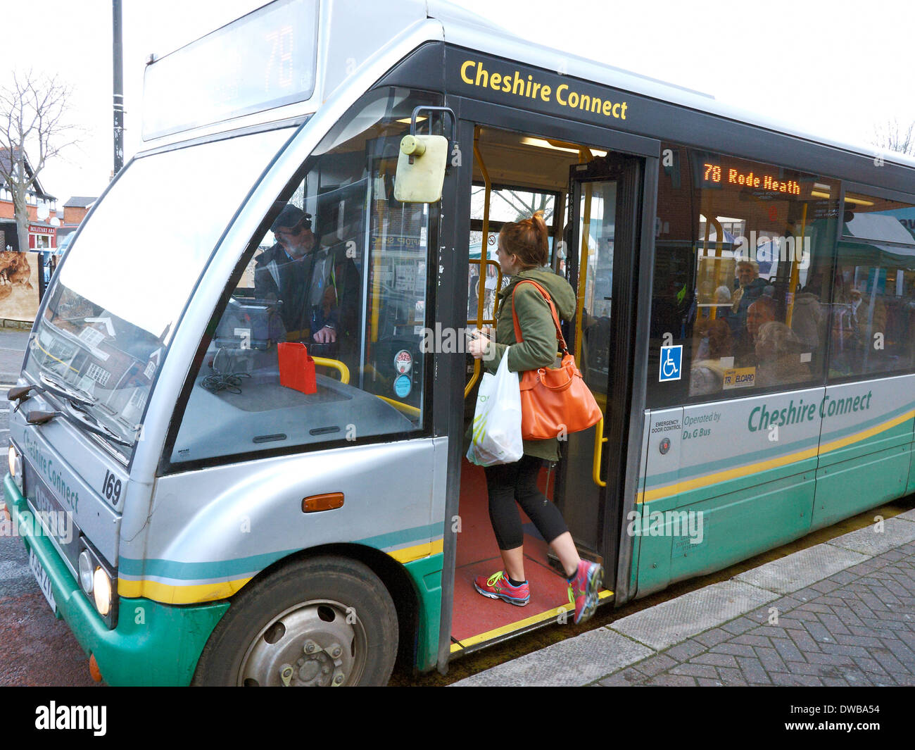 Boarding bus hi-res stock photography and images - Alamy