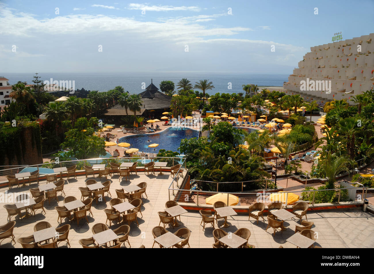 Beautiful modern hotel resort hi-res stock photography and images - Alamy