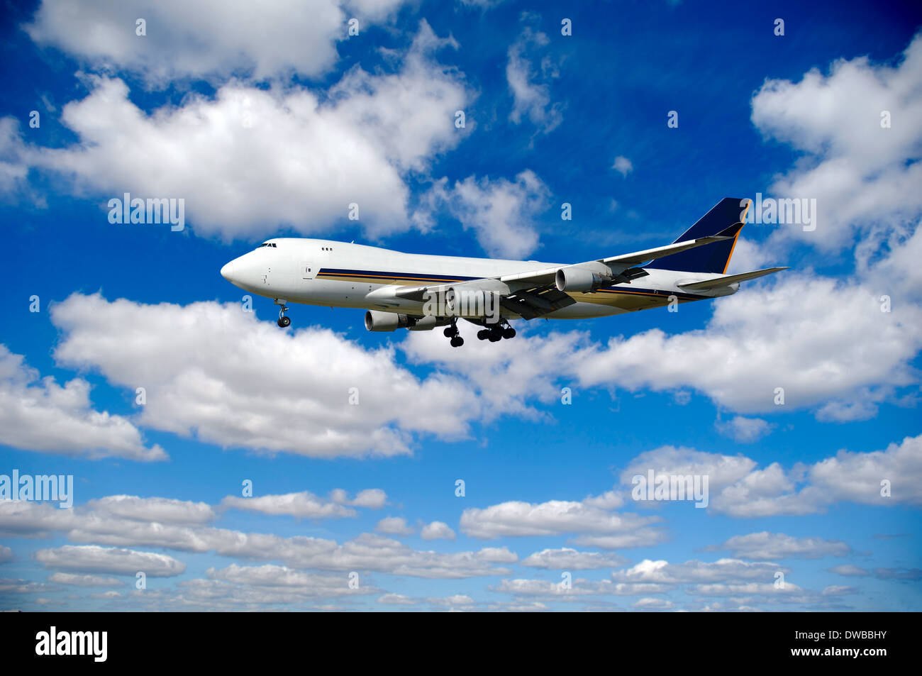 Jumbo airliner hi-res stock photography and images - Alamy