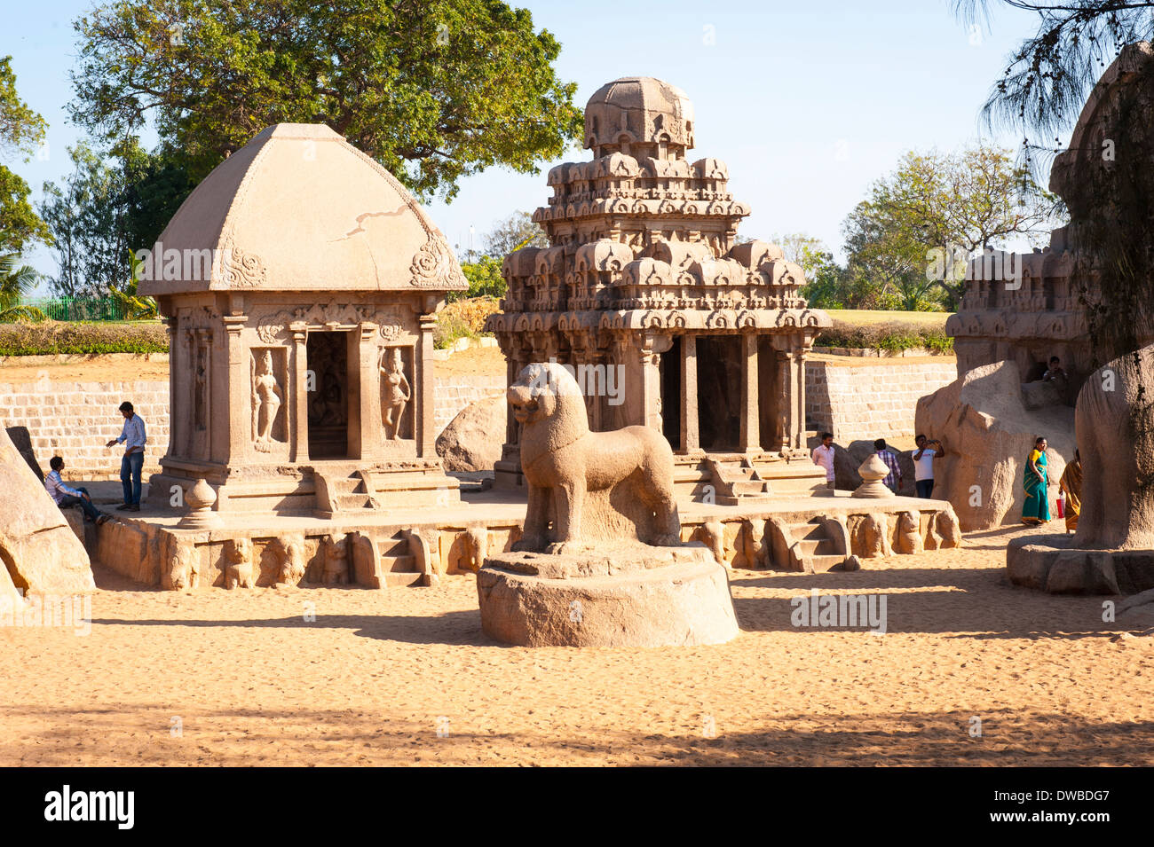 India , Tamil Nadu , Mamallapuram , Mahabalipuram mandapas Kanchipuram ...