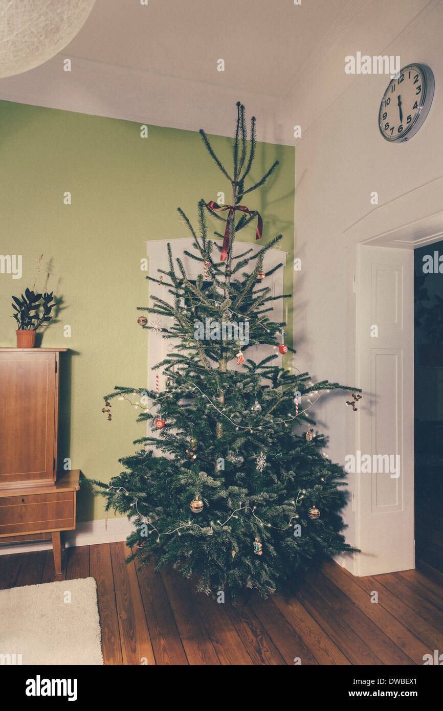 Germany, Bonn, decorated christmas tree Stock Photo - Alamy