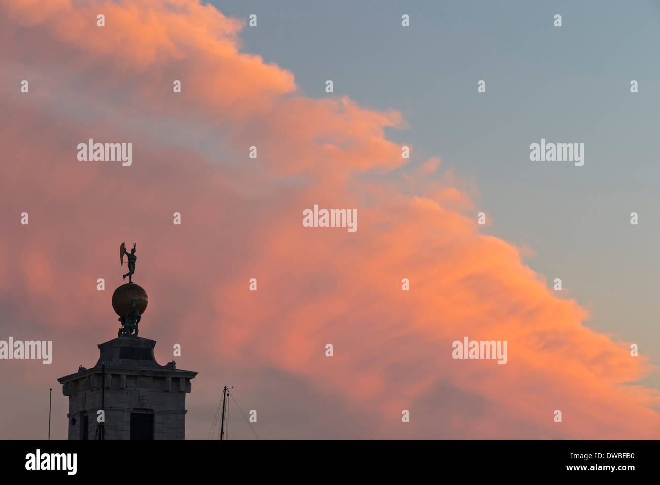 Dogana di mare venice hi-res stock photography and images - Alamy