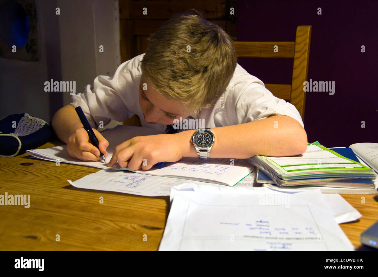 13 year old does homework hi-res stock photography and images - Alamy