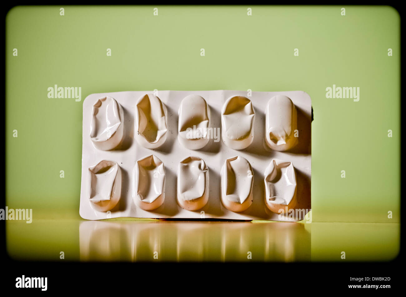 Package overview hi-res stock photography and images - Alamy