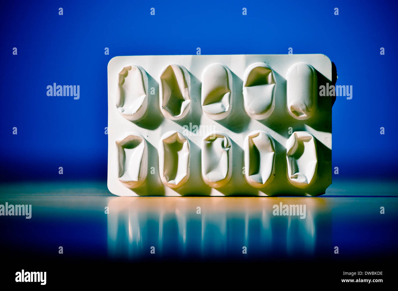 Empty medication packet hi-res stock photography and images - Alamy