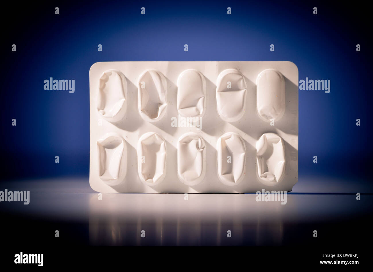 Empty pill package Stock Photo - Alamy