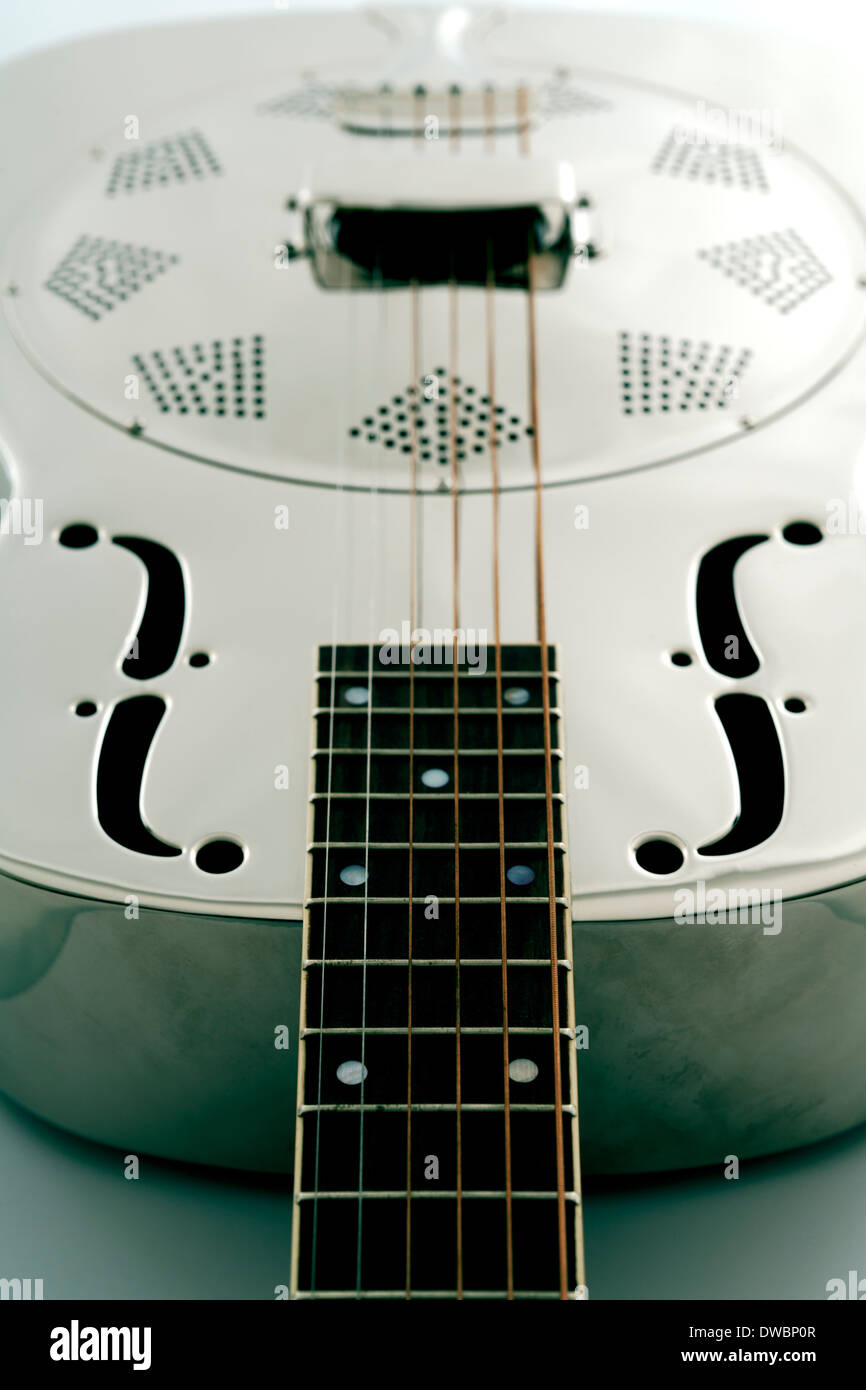 Resonator hi-res stock photography and images - Alamy
