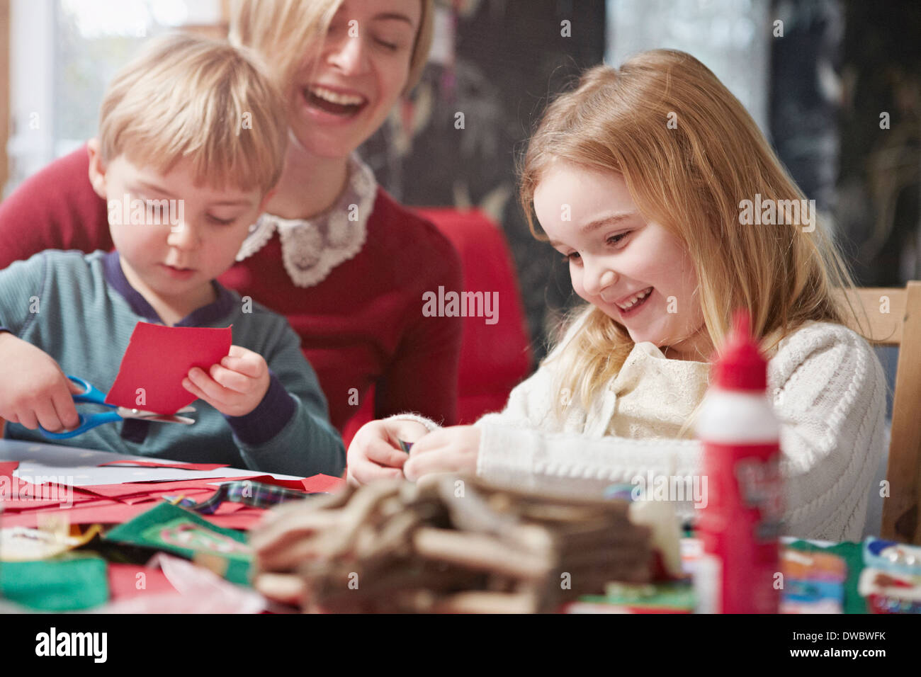 Child crafting mother hi-res stock photography and images - Alamy